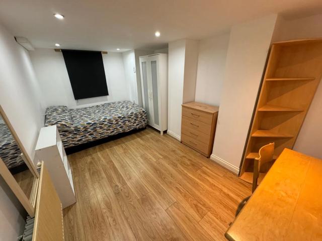 House at Burchett Grove, Leeds