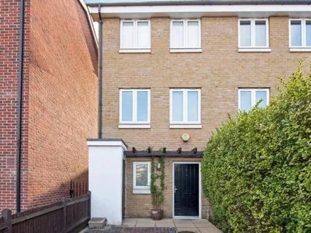 House at Burcher Gale Grove, Greater London