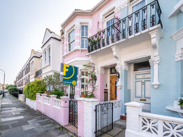 House at Burnfoot Avenue, Greater London