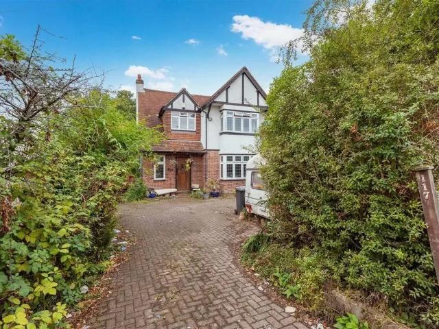 House at Burnham Lane, Slough