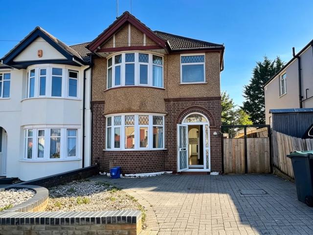 House at Burnham Road, Luton