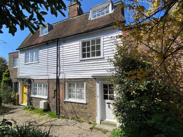 House at Burnhams, Rother