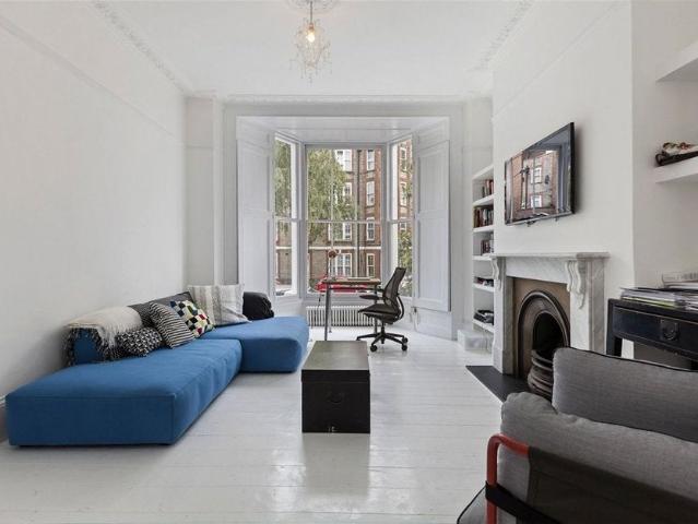 House at Camden Mews, Greater London