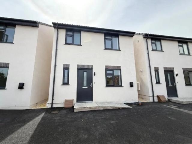 House at Cade Close, Bristol