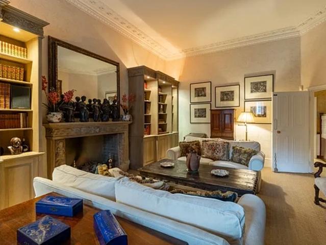 House at Cadogan Gardens, Greater London