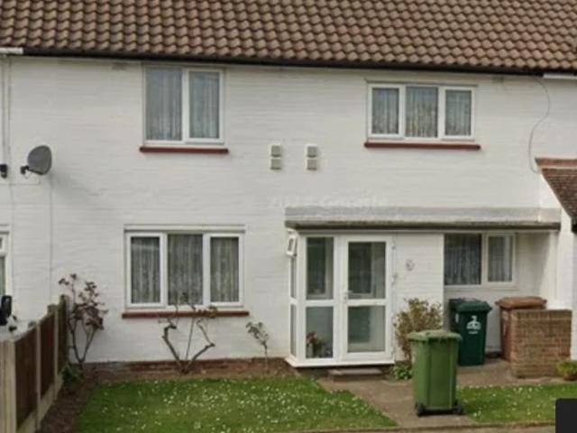 Apartment at Caledonia Road, Borough of Spelthorne