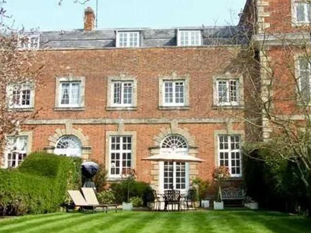 House at Captain's Court, Horton