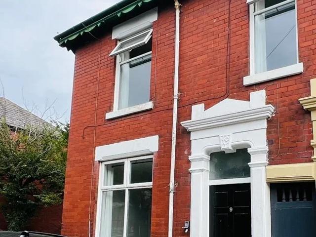 House at Carnarvon Road, Preston