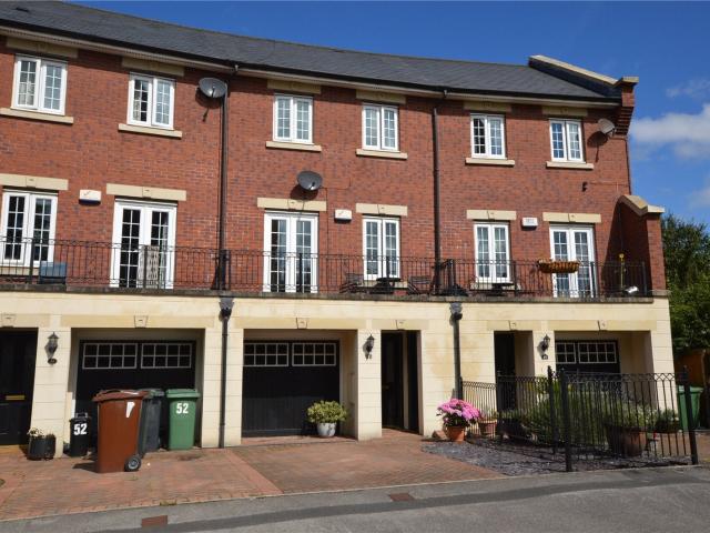 House at Castle Lodge Avenue, Leeds