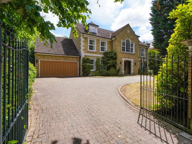 House at Cavendish Road, Elmbridge