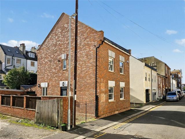 House at Caves Road, St Leonards