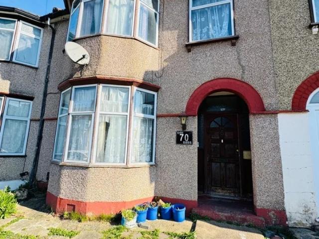 House at Cecil Avenue, Greater London