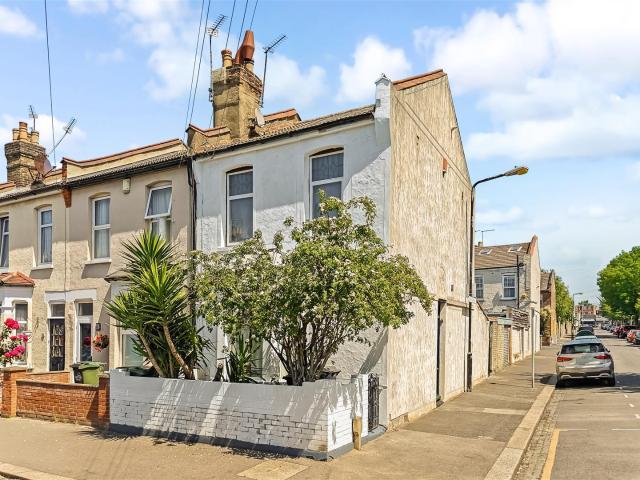 House at Chatham Road, Greater London