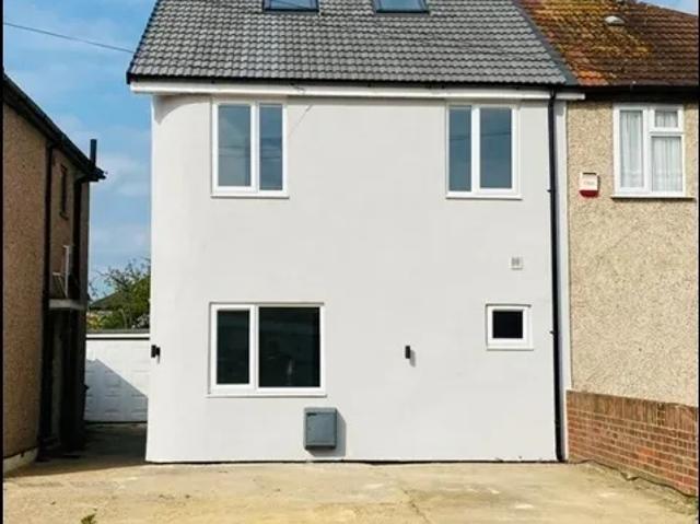 House at Chaucer Avenue, Greater London
