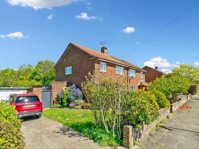 House at Chaucer Close, Canterbury