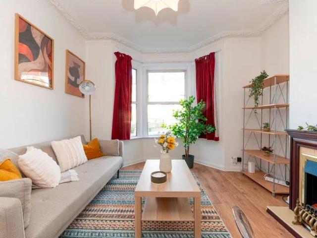 House at Chancelot Road, Greater London