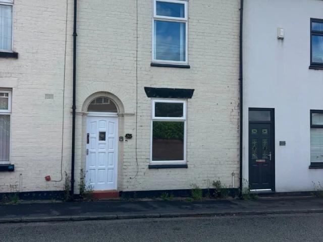 House at Chapel Green Road, Hindley