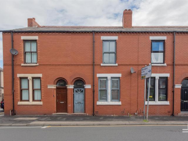 House at Chapel Street, Leigh