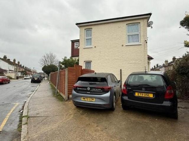 House at Chapel Road, Greater London