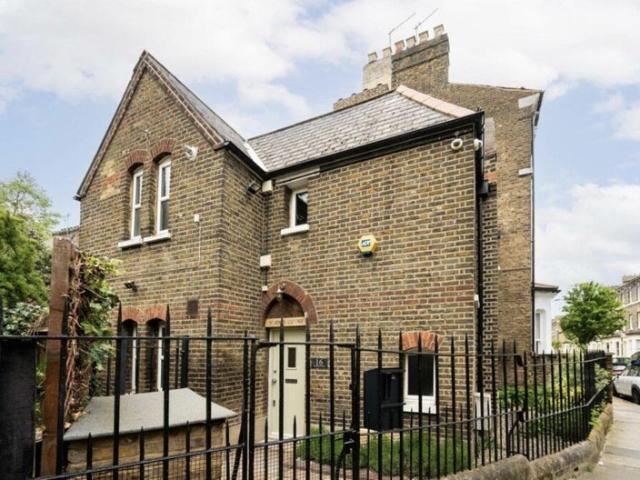 House at Charleston Street, Greater London
