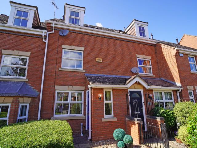 House at Charter Approach, Warwick