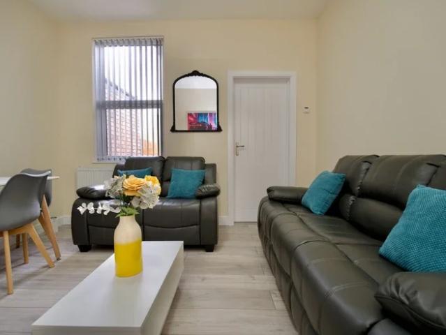 House at Charterhouse Road, Coventry