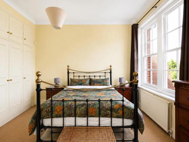 House at Chartfield Avenue, Greater London