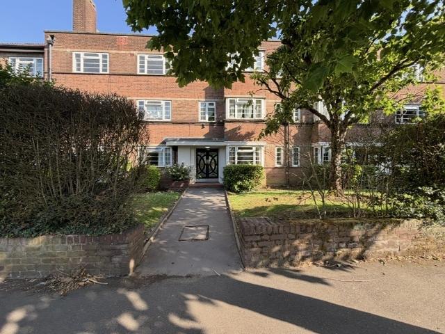House at Chase Side, Greater London
