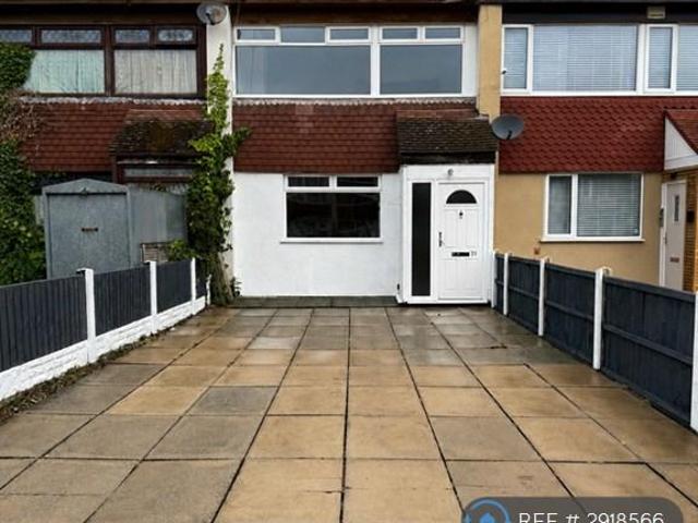 House at Cheverton Close, Upton