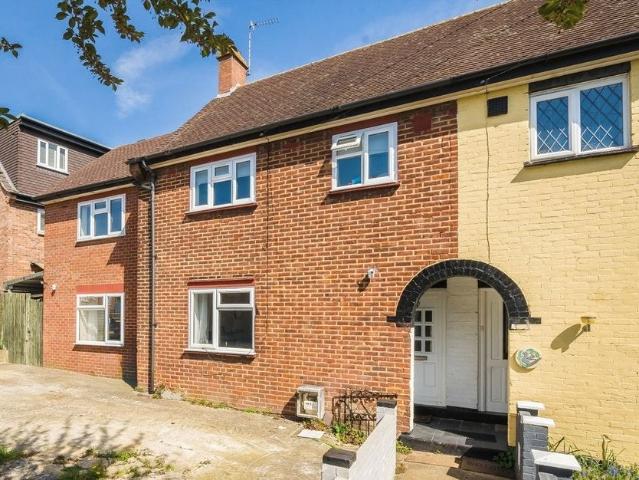 House at Cherry Crescent, Greater London