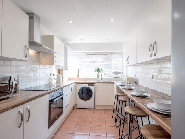 House at Chertsey Close, Luton