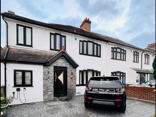 House at Chessington Avenue, Greater London