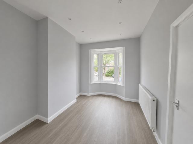 House at Chestnut Avenue, Greater London