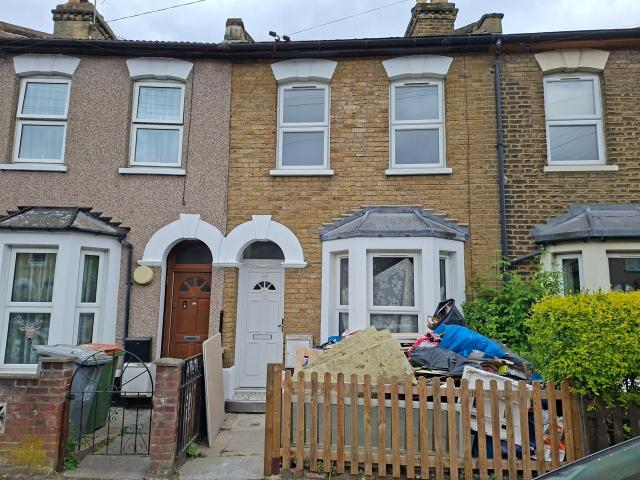 House at Chestnut Avenue, Greater London