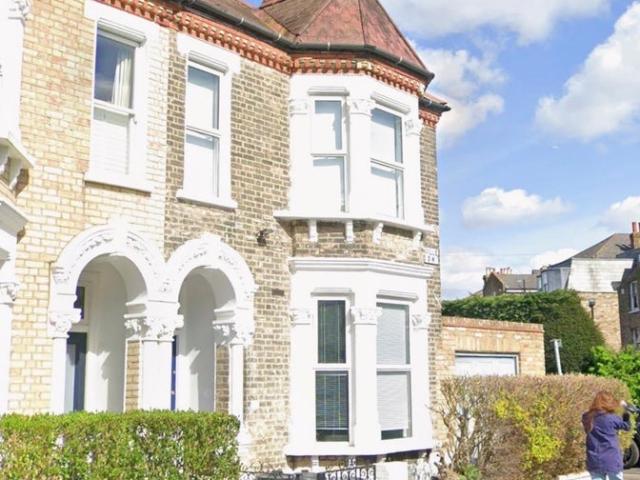 House at Chestnut Grove, Greater London
