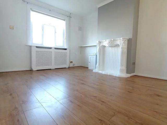 House at Chestnut Road, Dartford