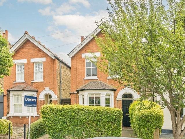 House at Chestnut Road, Greater London