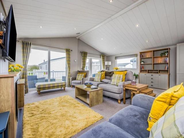 House at Chichester Bypass, Chichester