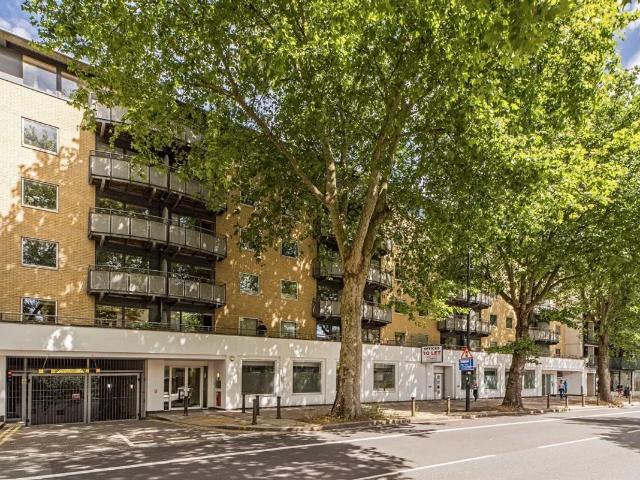 House at Chiswick High Road, Greater London