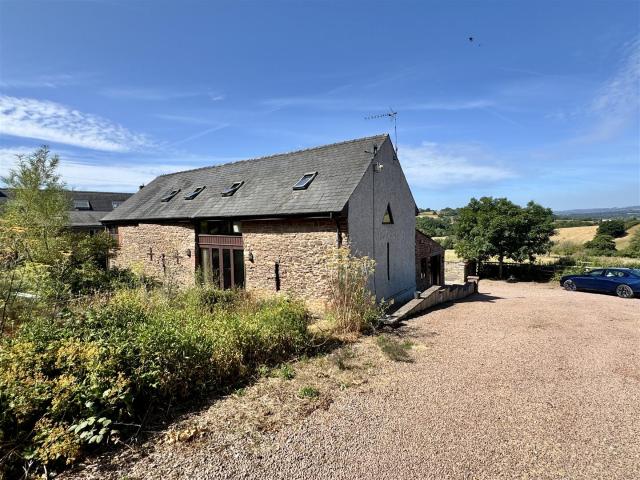 House at Church Lane, Llansoy