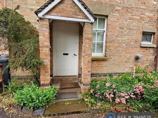 House at Church Road, Warwick