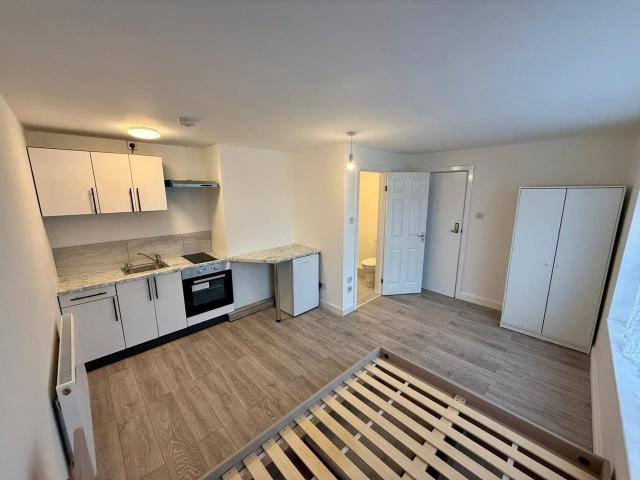 House at Churchfield Road, Houghton Regis