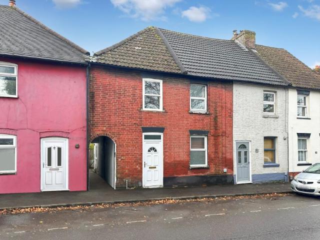 House at Churchfields Road, Salisbury