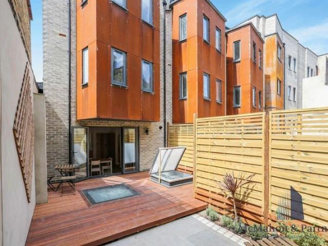 House at Comet Street, Greater London