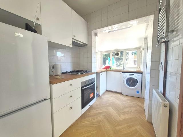 House at Commonside East, Greater London