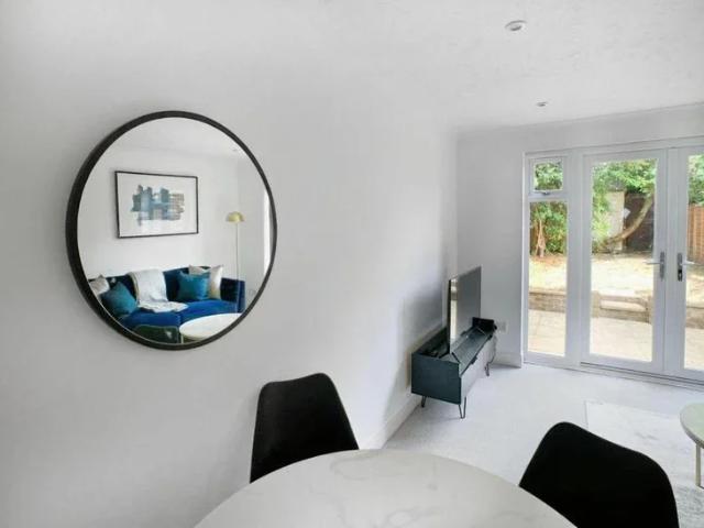 House at Coleridge Close, Twyford