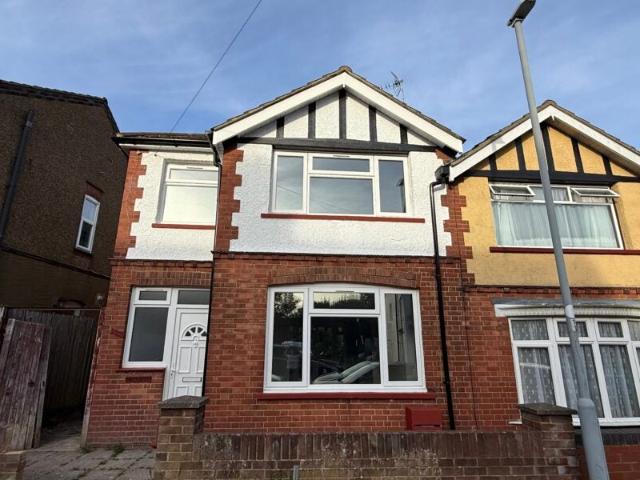 House at Colin Road, Luton