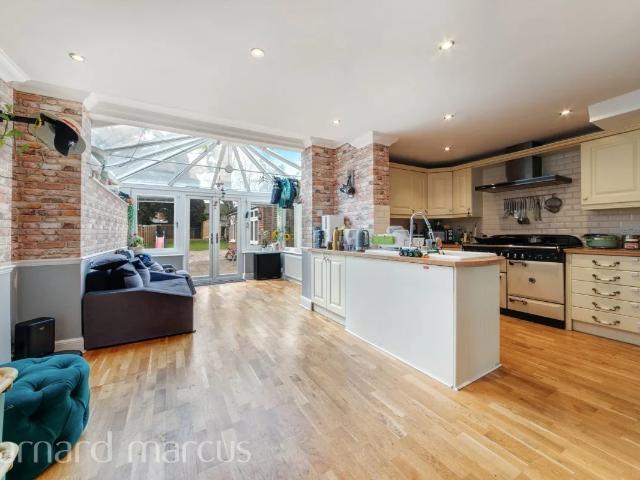 House at Collyer Avenue, Greater London