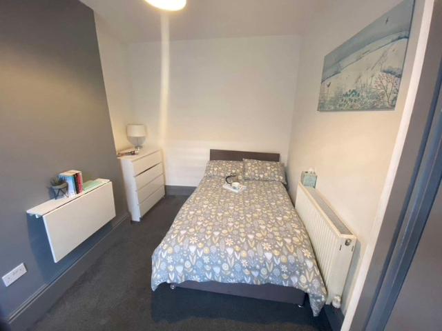Room at Corporation Street, Barnsley