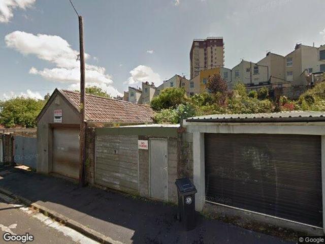 House at Cotswold Road North, Bristol